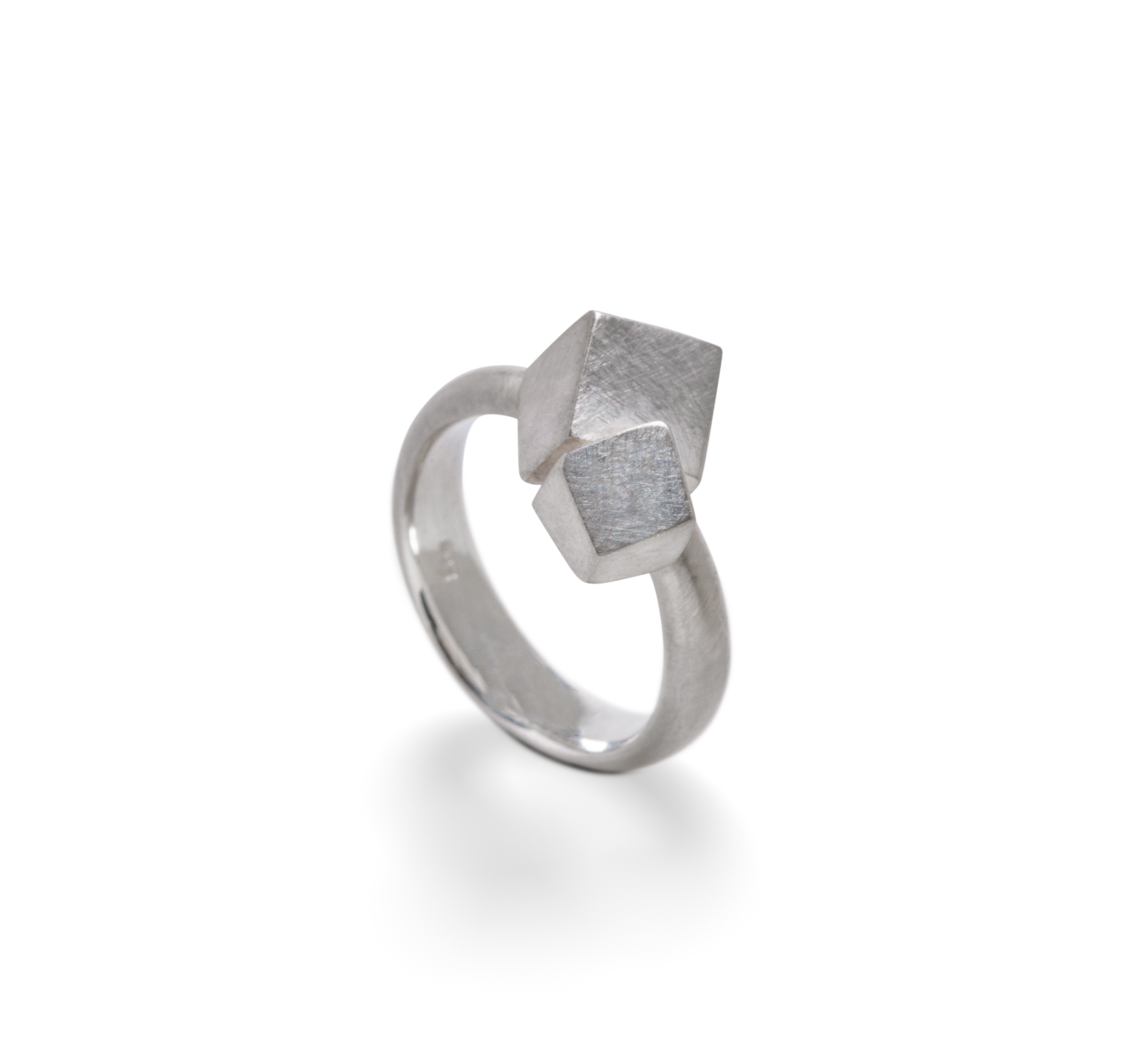Isometric Formation Ring