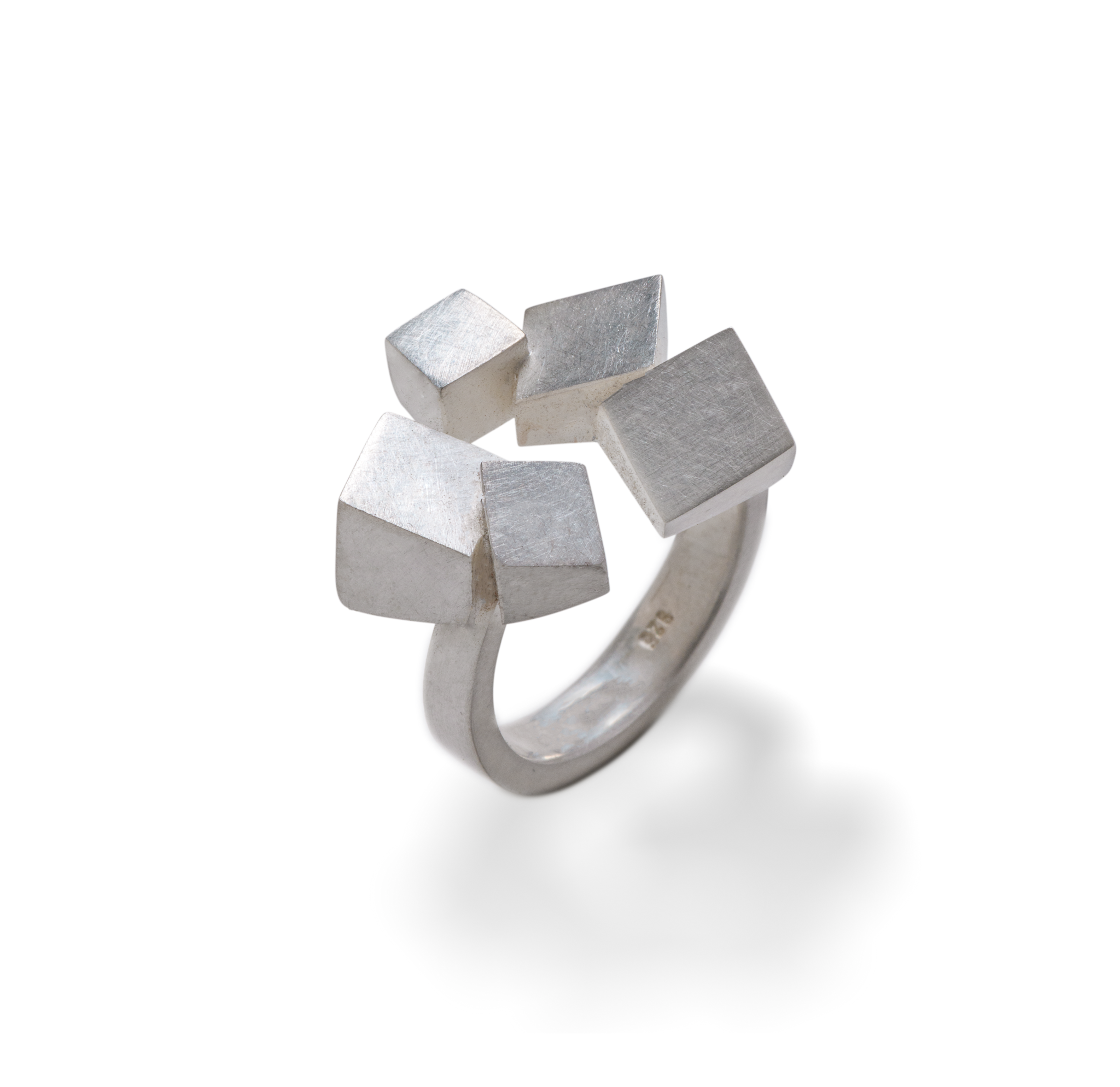 Isometric Formation Ring